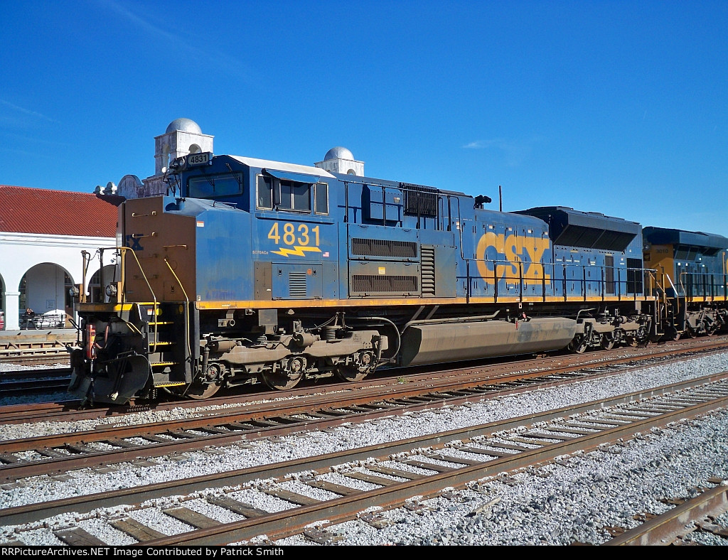 CSXT 4831
